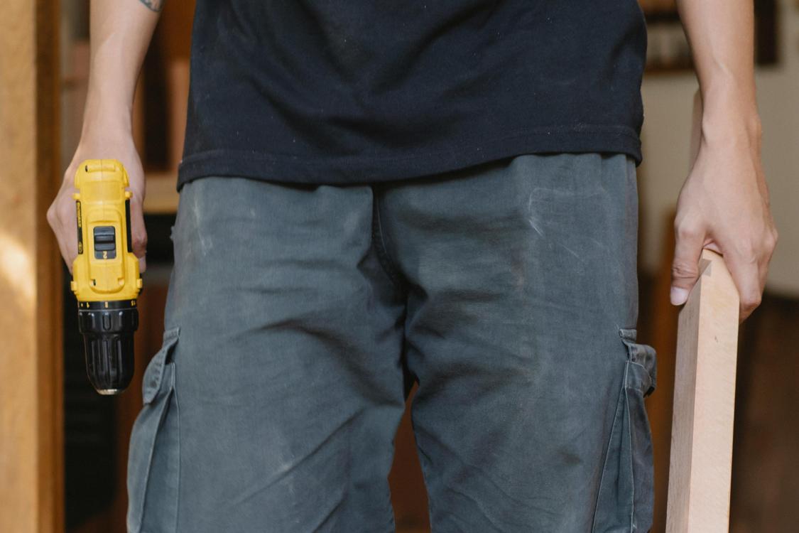 Building Strong: The Advantages of Screw Piles for Decks - Parkin Crafts